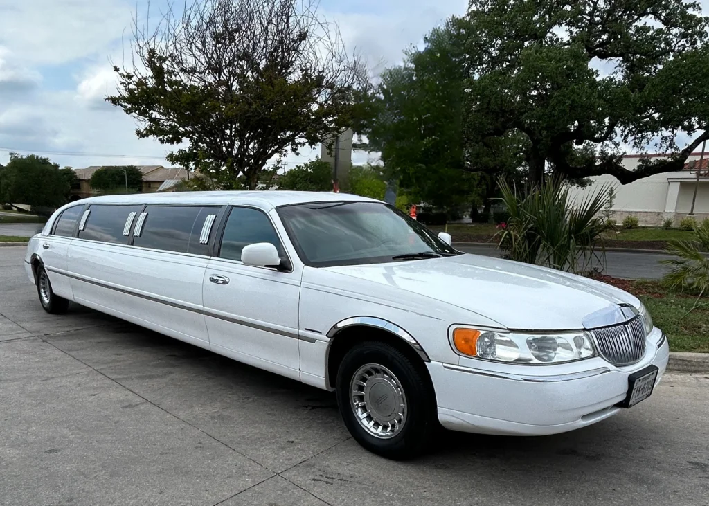 Limousine Service | Fredericksburg, TX | URideZ Luxury Service